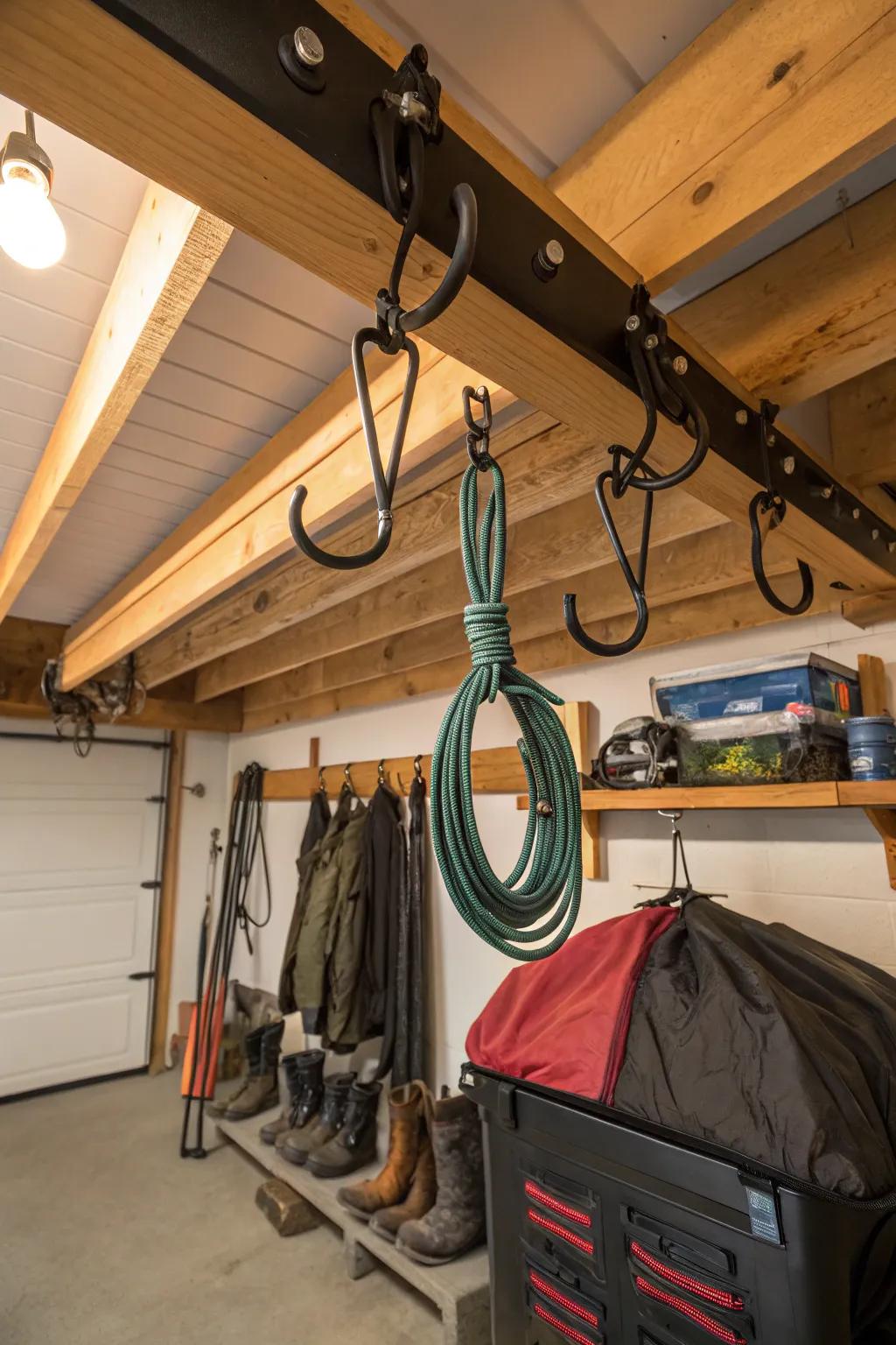 7+ Creative DIY Garage Hooks Ideas - Casolia