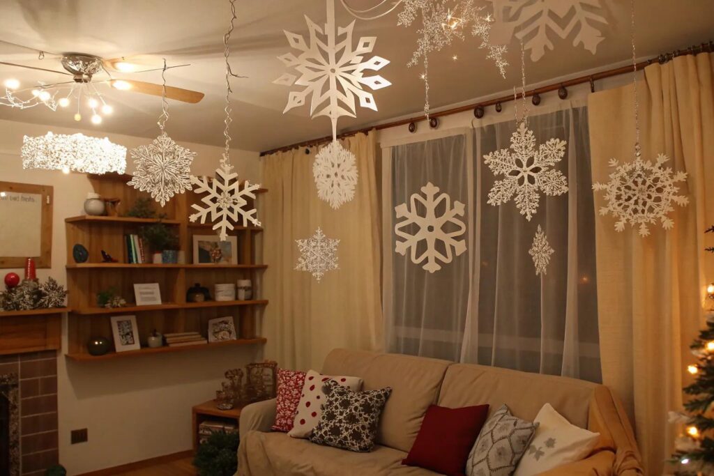 5+ Creative Snowflake Decoration Ideas for Winter