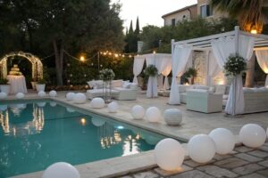 14+ Chic All White Pool Party Ideas