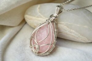 16+ Creative Wire Wrapping Ideas for Beginners