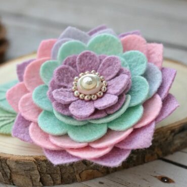 17+ Charming Felt Ideas for Your Home Decor